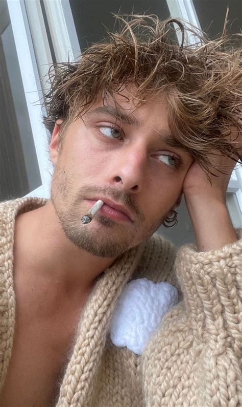 Maxence Danet Fauvel Celebridades Moda Para Hombres Maduros Hombres