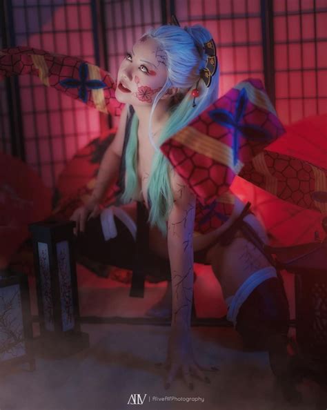 Những Màn Cosplay Daki Thượng Huyền Lục Sexy Là đây Chứ đâu