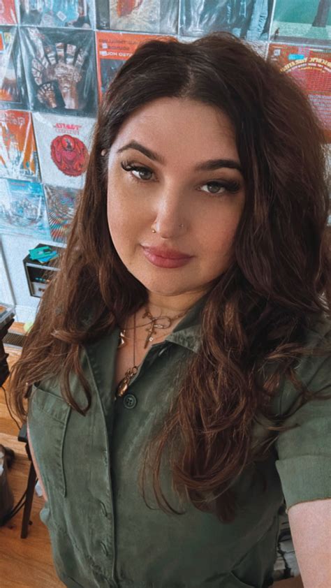 Podcast 489 Ella Feingold Fretboard Journal