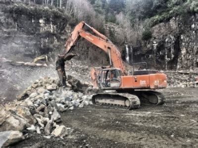 Mine Support Equipment — Aggregate Resource Industries Drilling And