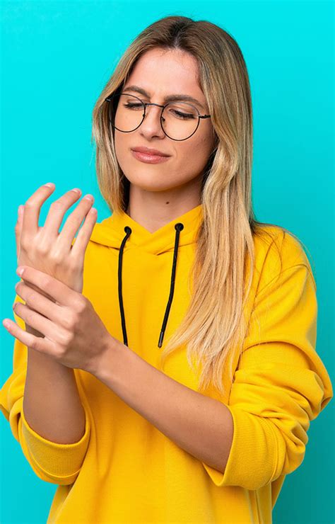 Traditional Vs Alternative Arthritis Treatments Which One Works Best The Super Patch Company