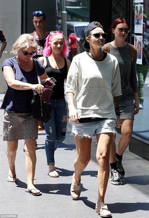 Ruby Rose Takes Mum For A Mother Daughter Bonding Shopping Trip Ruby Rose Mother Daughter