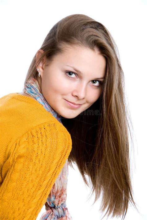 Retrato De Una Chica Joven Hermosa Foto De Archivo Imagen De Hermoso