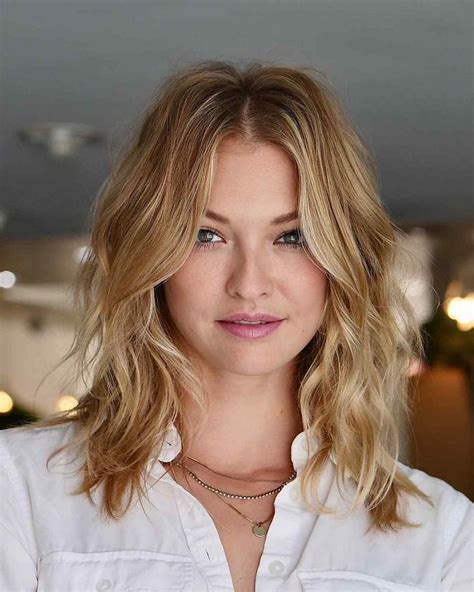 50 Best Medium Wavy Hairstyle Ideas Of 2026 Textured Haircut With