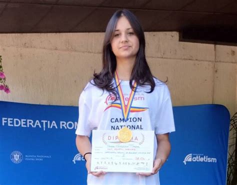 Timeea Tivadar Campioană Naţională Graiul Maramureșului