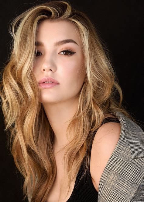 Alissa Skovbye Picture