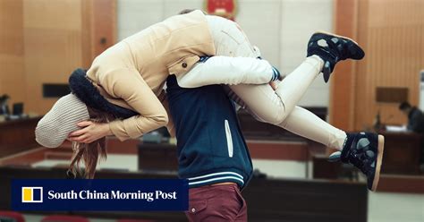 China Husband Accused Of Abuse Flees Courtroom With Wife On His Back