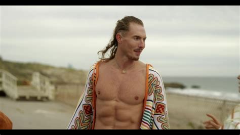 Auscaps Nick Flaig Shirtless In And Just Like That 2 02 The Real Deal