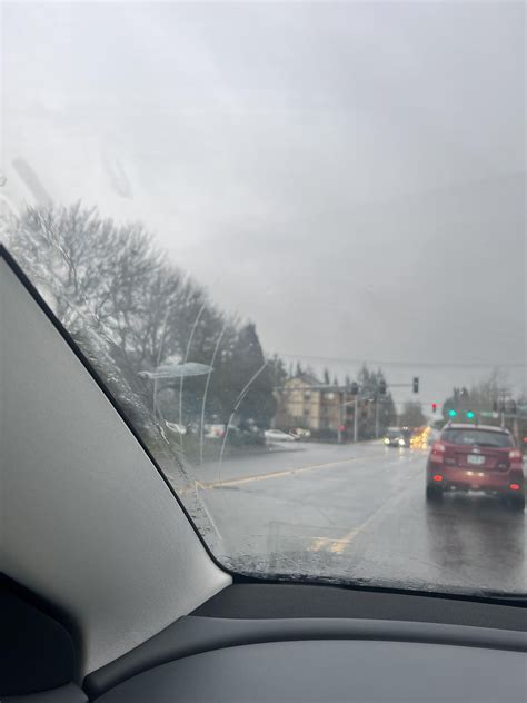 Windshield Scratch R Teslamodel3