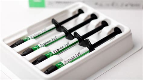 Light Cured Nano Hybrid Flowable Composite Fusion Flo