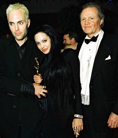 Jon Voight Biography Age Height And Wife Mrdustbin