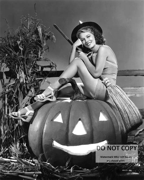 Anne Nagel Smoking