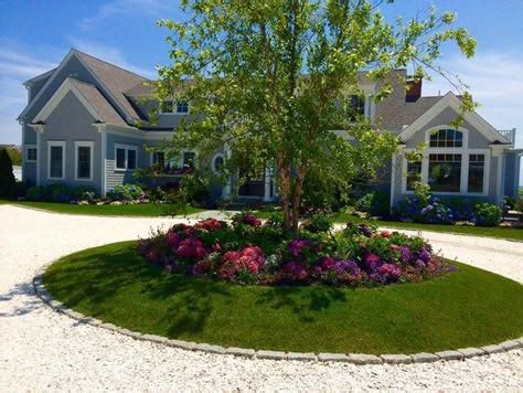 Circular Driveway Landscaping