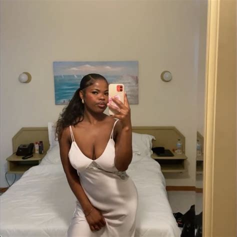 Kiki🌸 Rosakiesa • Threads Say More