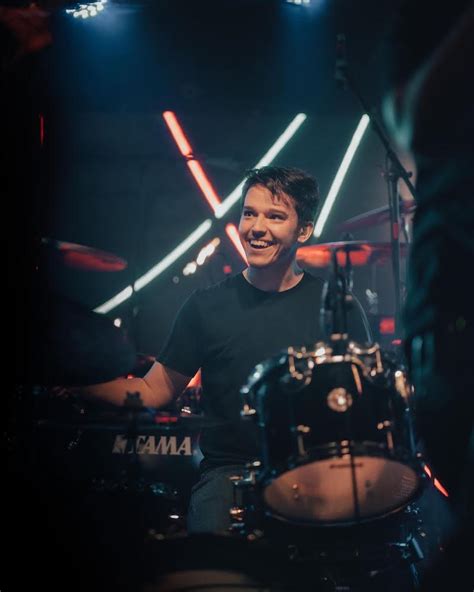 Jeron Schapansky We Got The Beat