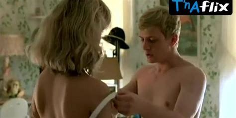 Kelly Preston Breasts Scene In Pick Up Tnaflix Com