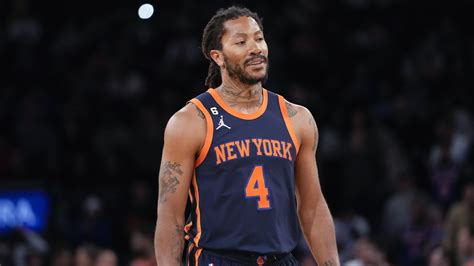 Derrick Rose Hits Free Agency After Knicks Decline Option