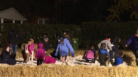 Ul Hosts Annual Sneaux Day