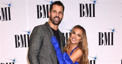 Jessie James Decker Posts Photo Of Erics Abs Jokes Theyre Fake