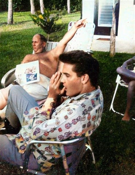 Pin By Tay On Elvis Elvis Presley Photos Elvis Presley Elvis Presley Pictures