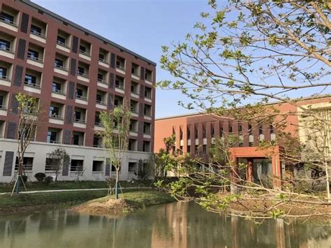【校园】江苏省淮阴中学教育集团 新淮高级中学欢迎您！（招生简章）
