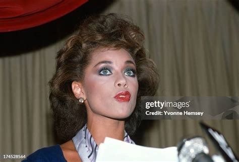 Vanessa Williams Miss America Photos And Premium High Res Pictures