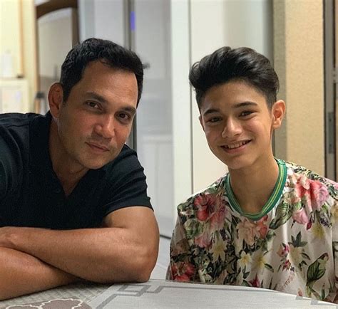 Biodata Faliq Khan Adik Pelakon Neelofa Iluminasi