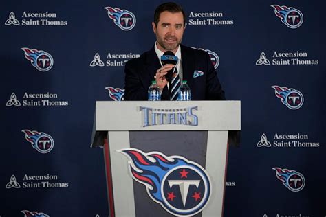 Titans Coach Brian Callahan Says He Will Call The Offense Yahoo Sports