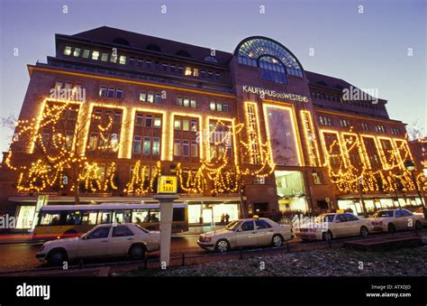 Berlin Das Kadewe Kaufhaus Des Westens In Der Weihnachtszeit
