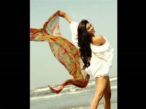 Heena Khan Is Sexiest Actress Of Hindi Tv Hindi Filmibeat