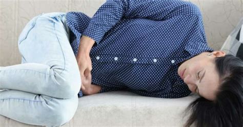 8 Penyebab Sakit Perut Sebelah Kiri Atas dan Cara Mengatasinya | Blog Rey