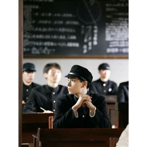黑色中山装：承载历史记忆的经典服饰 商品 淘宝百科网