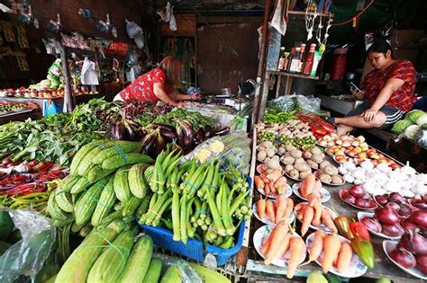 Vegetable Prices Remain High Amid Holiday Demand