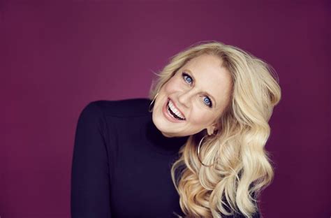 Barbara SchÖneberger Hat Mit Mousse T Den Tom Jones Hit Sex Bomb Neu