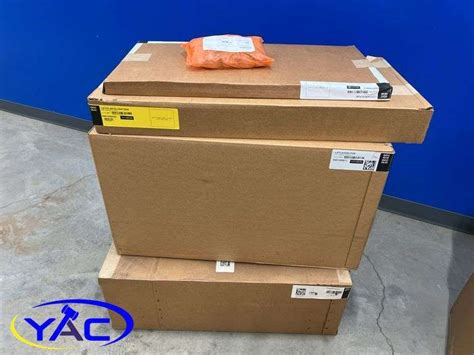 2 Shelf Morden Console Table White Yac Auctions