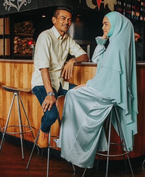 Penampilan Adik Che Ta Ruby Che Wan Yang Cukup Sopan Pesanan Yang