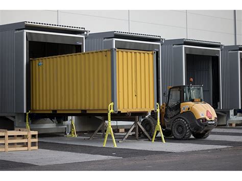 Containers Legs For Use At Loading Bays Can Hold Up To 30 Ton