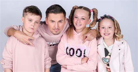 Video Lauri Pihlap Tunnen Nagu Oleksin Väikeste Hiiglastega ühevanune