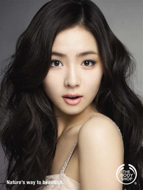 Kim Ji Won High Kick 3
