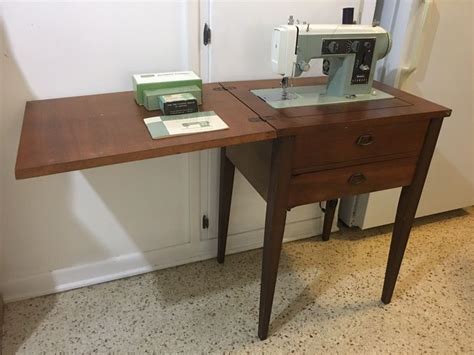 Sears Kenmore 2142 Sears Kenmore Sewing Machine Model 2142 En Vente