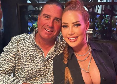 Phil Mickelson And Pat Perez Feud Reason Offensive Pic Shown To Pat