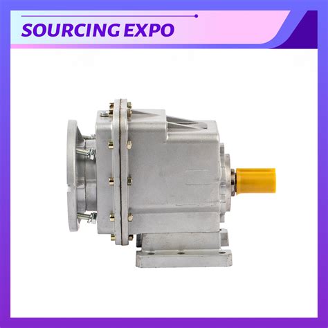 High Precision Planetary Gearbox Right Angle Square Flange Helical Gearbox Planetary Reduction