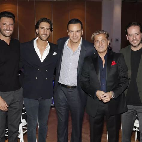 Alex Basteri Hermano De Luis Miguel Celebra Sus 50 Años Junto A Mariana Otero