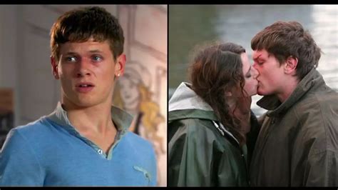 Jack Oconnell Admits He Felt Compromised During Sex Scenes On Skins