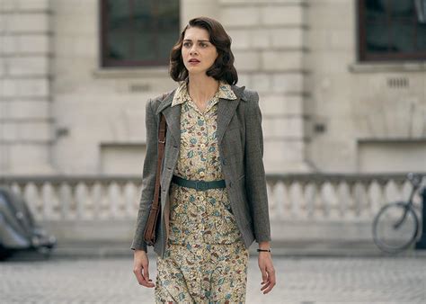 The Untold Truth Of Renfri On The Witcher Emma Appleton