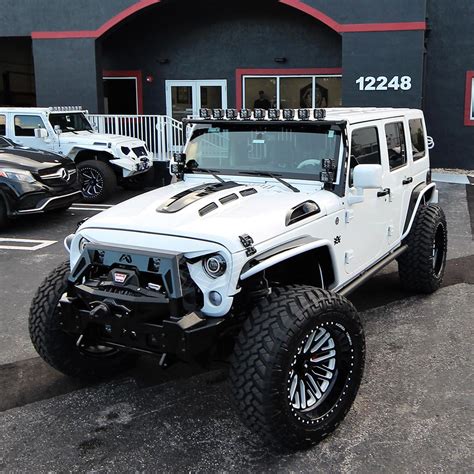 Custom White Jeep Wrangler
