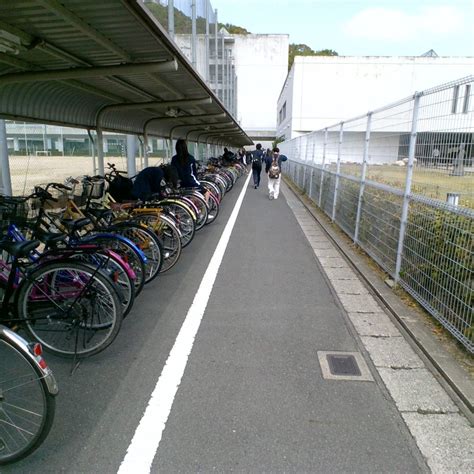 登校風景 岡山県立烏城高等学校