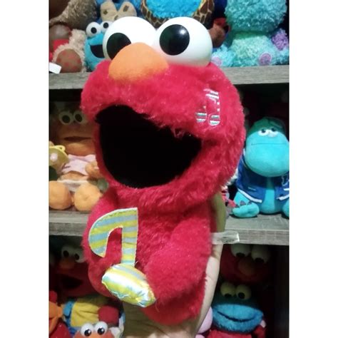 Boneka Elmo Sesame Street Toys And Collectibles Mainan Di Carousell