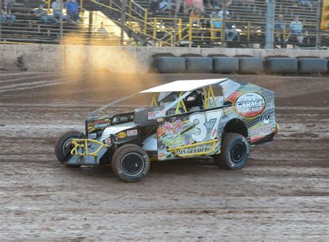 Jeremiah Scores The Win At Lernerville July 6 2018 37md Racing