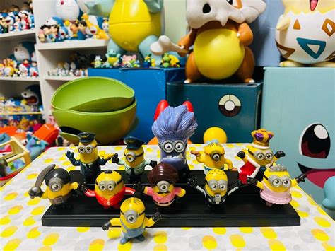 Minion Mcd Set Hobbies And Toys Toys And Games On Carousell